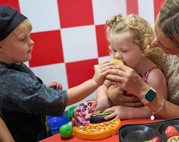 Play and Eat - 360 Play